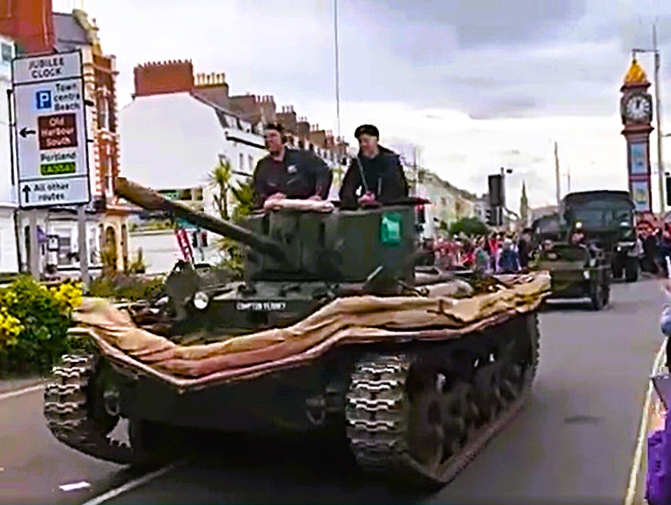 MOD awards £10,000 to Weymouth Town Council to support Armed Forces ...